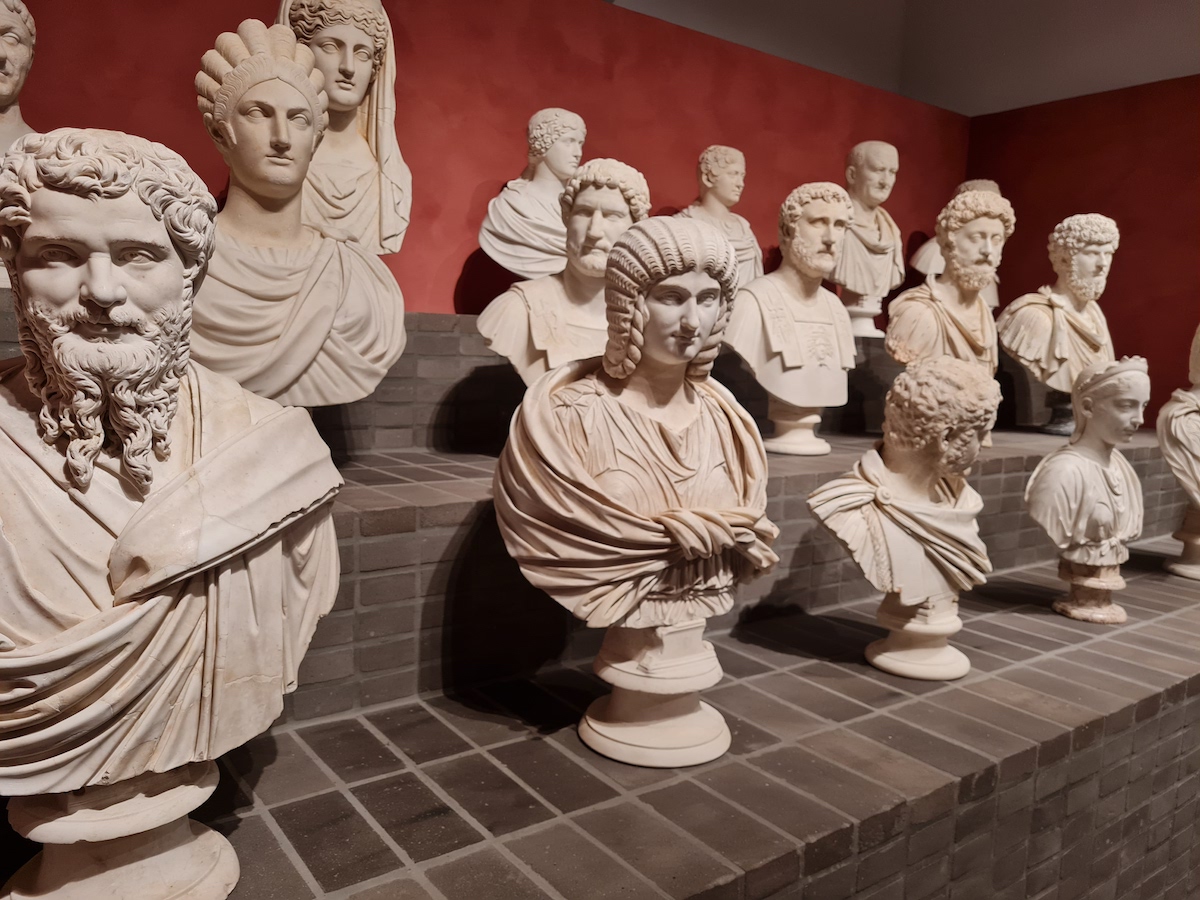 complete collection of sculptures - CoolThingsWorld